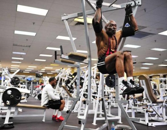 Meet The 70-Year-Old Bodybuilder: More Fit Than Most Men Half His Age ...