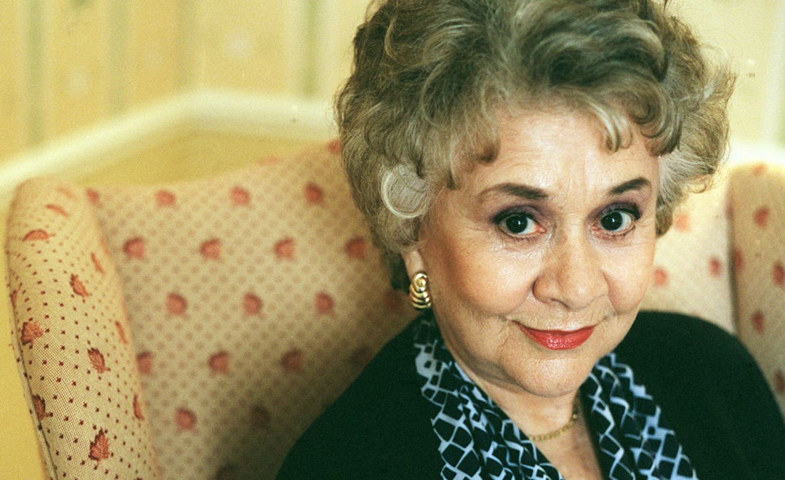 Joan Plowright, Beloved Titan of British Stage, Film, and Television ...