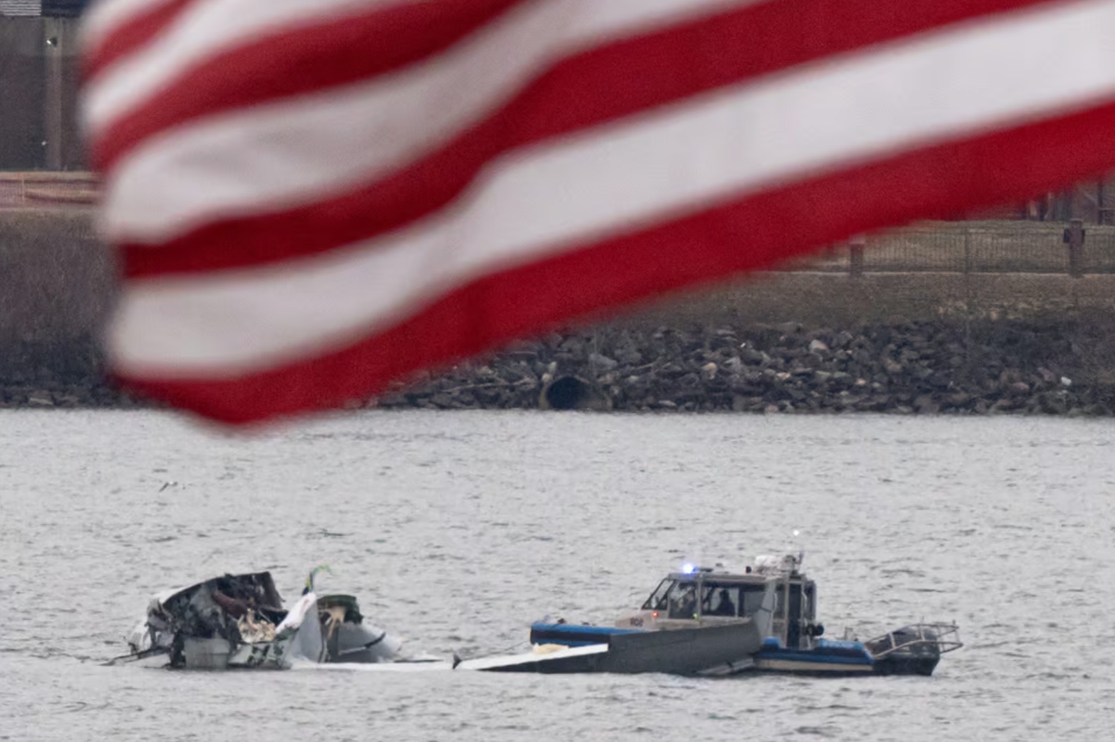 U.S. Army Identifies 3 Soldiers Killed in Black Hawk Helicopter ...